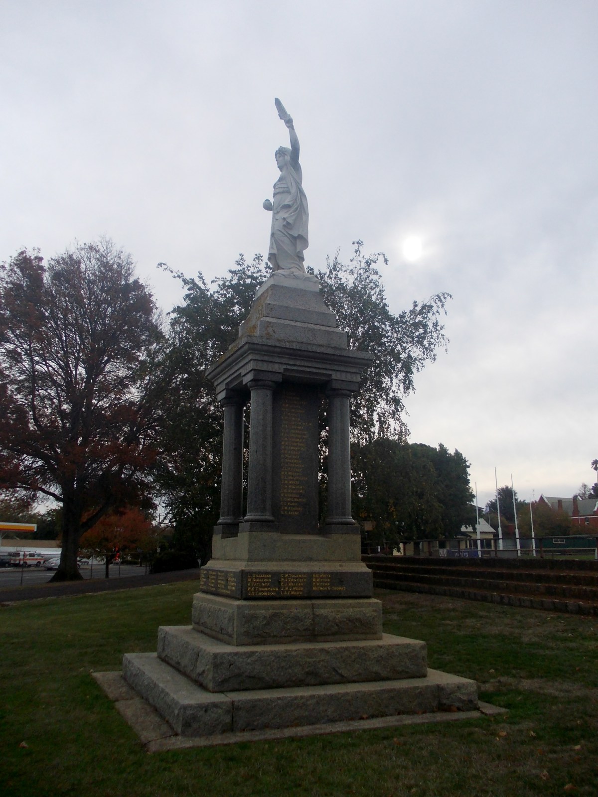 Hamilton War Memorial | Western District Families