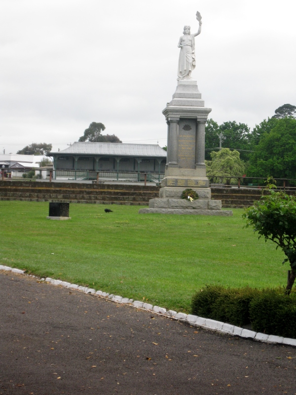Hamilton War Memorial | Western District Families